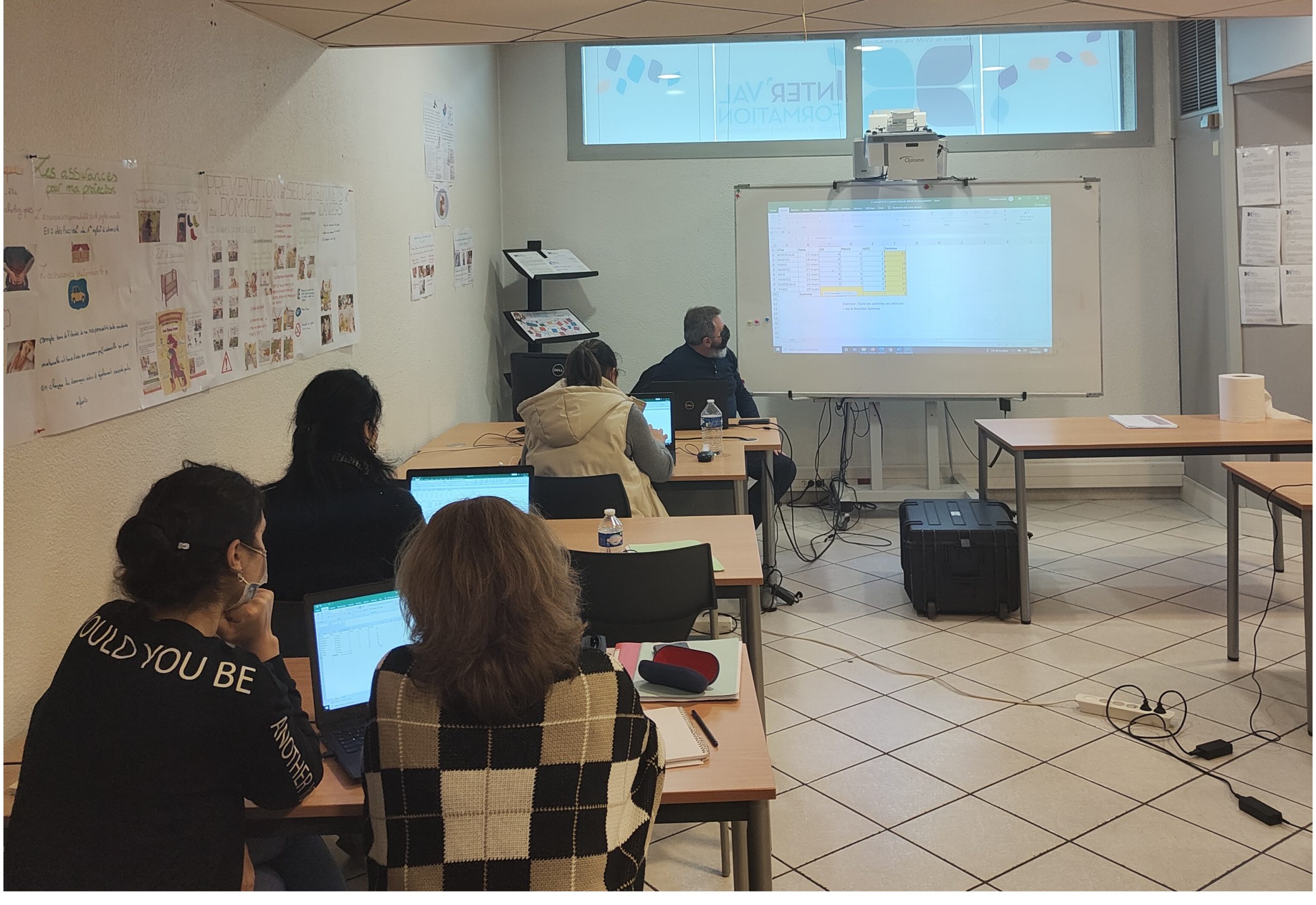 Retour sur le cours : S’initier à l’informatique et à Internet ...